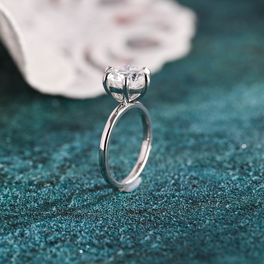 Solitaire IGI Certified Round Lab Grown Diamond Engagement Ring for ...