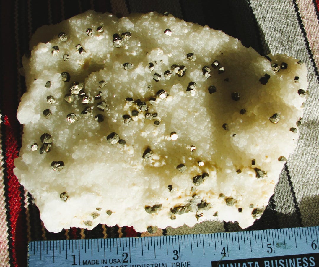 Quartz Crystals “floater Cluster” With Pyritohedron Pyrite Crystals - Etsy
