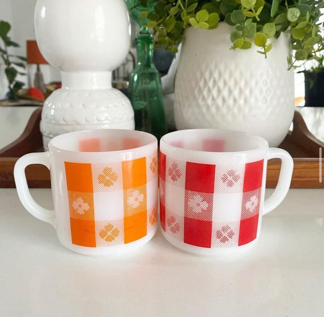 Federal Glass Gingham Milk Glass Mug Set Etsy