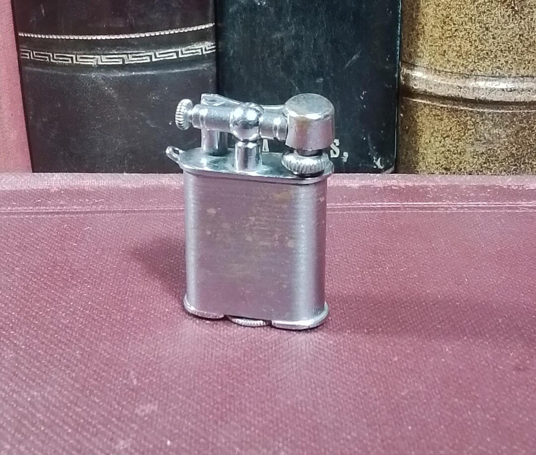 Vintage Oil Lighter Small Zenith Working Mini Briquet Feuerzeug Lighter ...