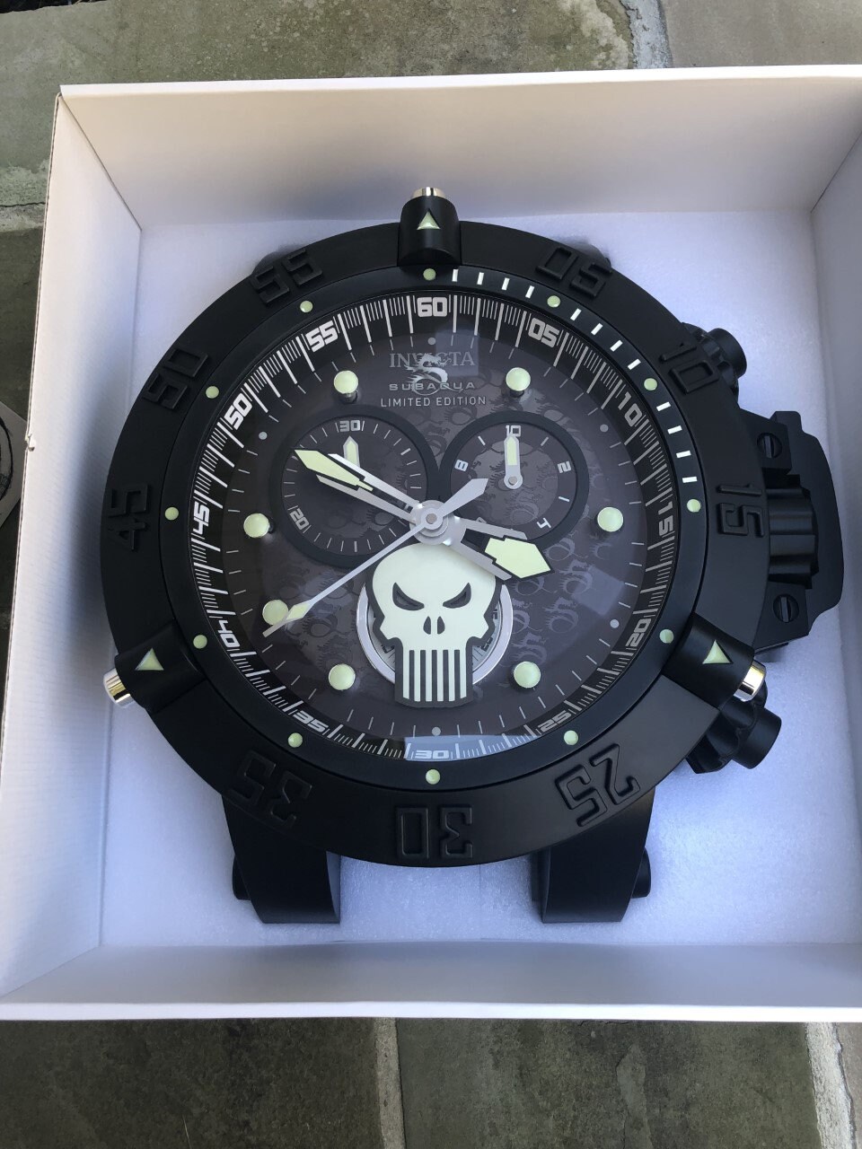 Invicta Marvel 19 Inch Venom Punisher Chronograph Wall Clock - Etsy