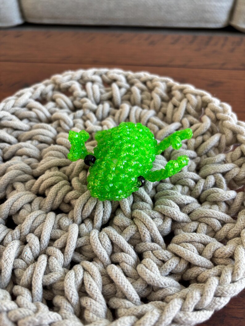 Rainbow Loom Loomigurumi Frog - Etsy