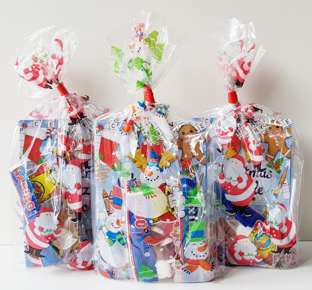 50 X Christmas Unisex Prefilled Party Bags Ready Made Santa and Snowman ...