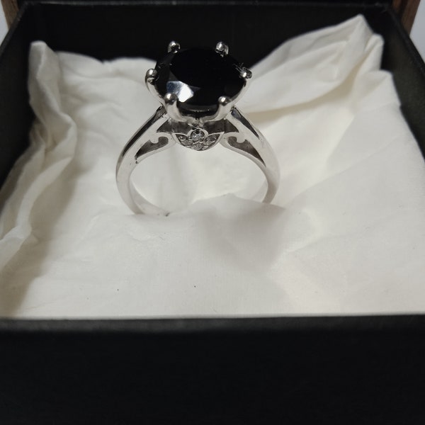 Black Solitaire Ring - Etsy