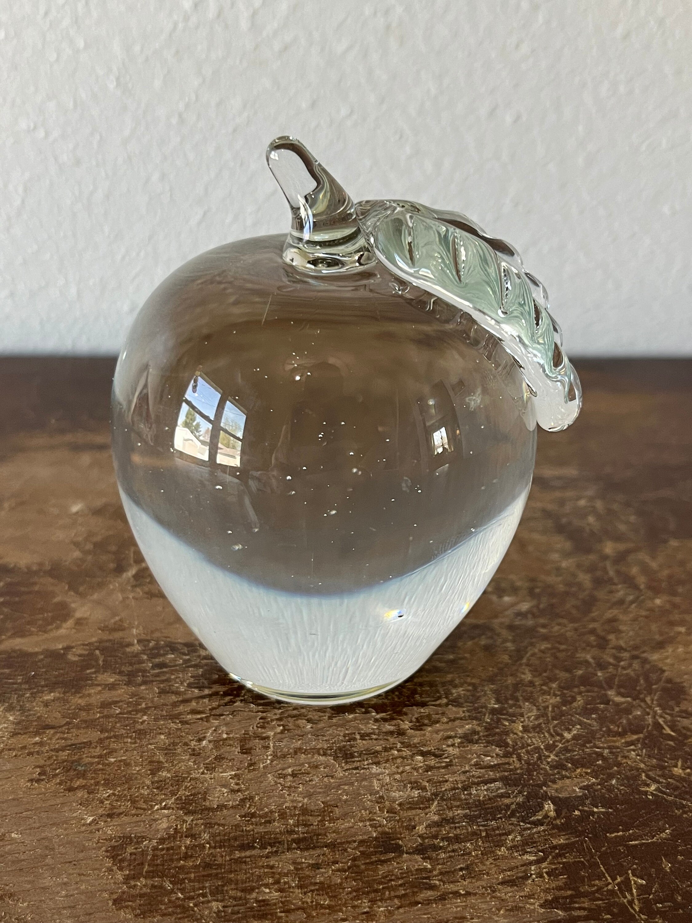 Vintage Ron Hinkle Art Glass Apple Paperweight Desk Accent Apple ...