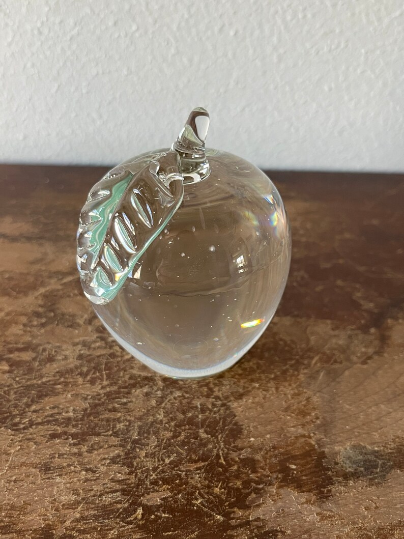 Vintage Ron Hinkle Art Glass Apple Paperweight Desk Accent Apple ...