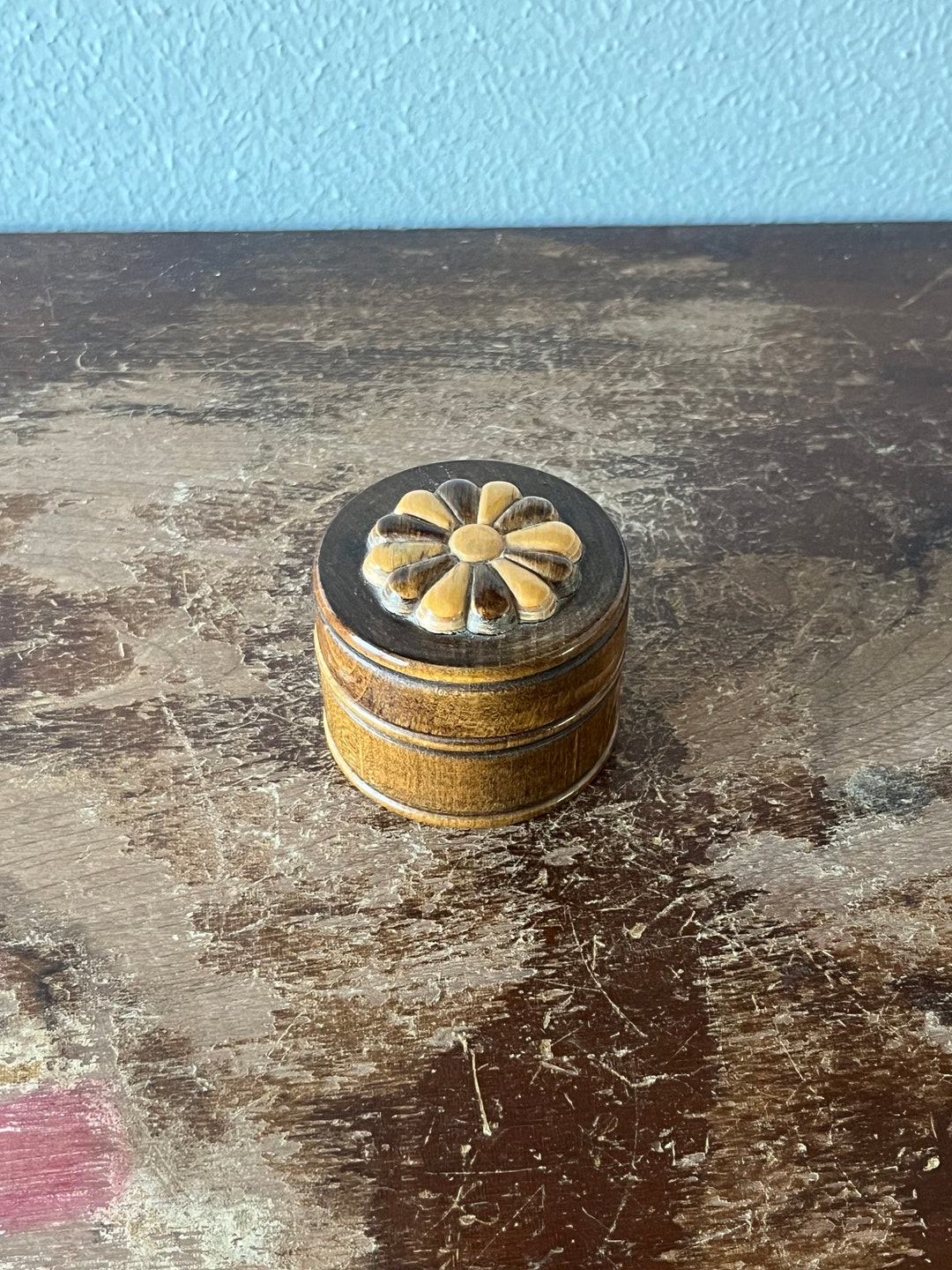 Vintage Carved Wood Trinket Box Round Box Applied Decoration Box Flower ...