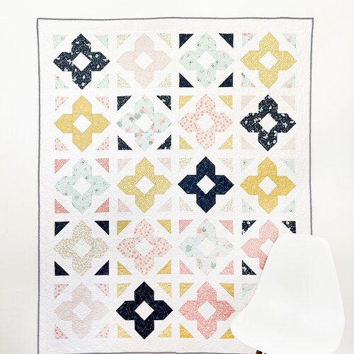 ROTATION Quilt Pattern Pdf / Quilt Pattern / Modern Quilt - Etsy