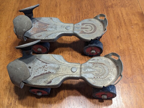 Vintage Sears Adjustable Metal Roller Skates - Gem