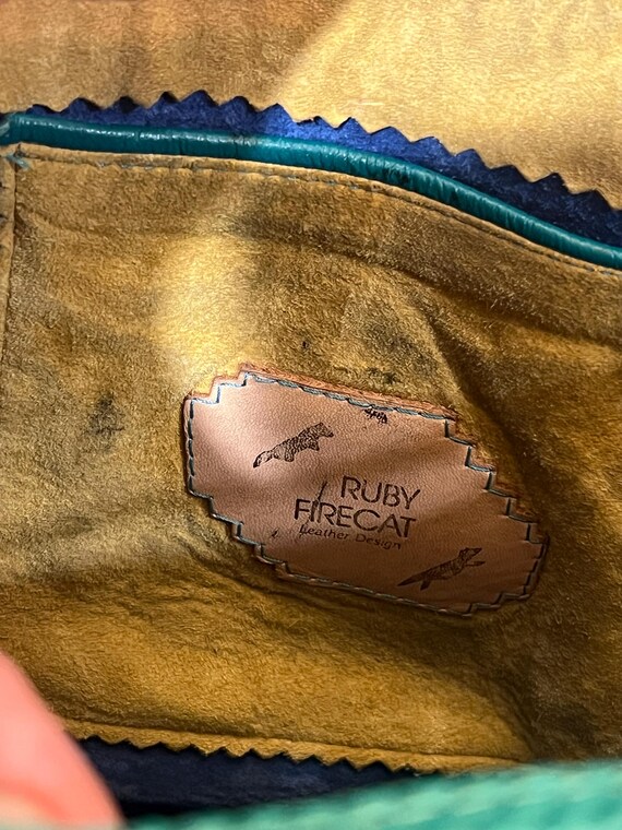 Rare Ruby Firecat Tucson Leather shoulder bag with vi… - Gem