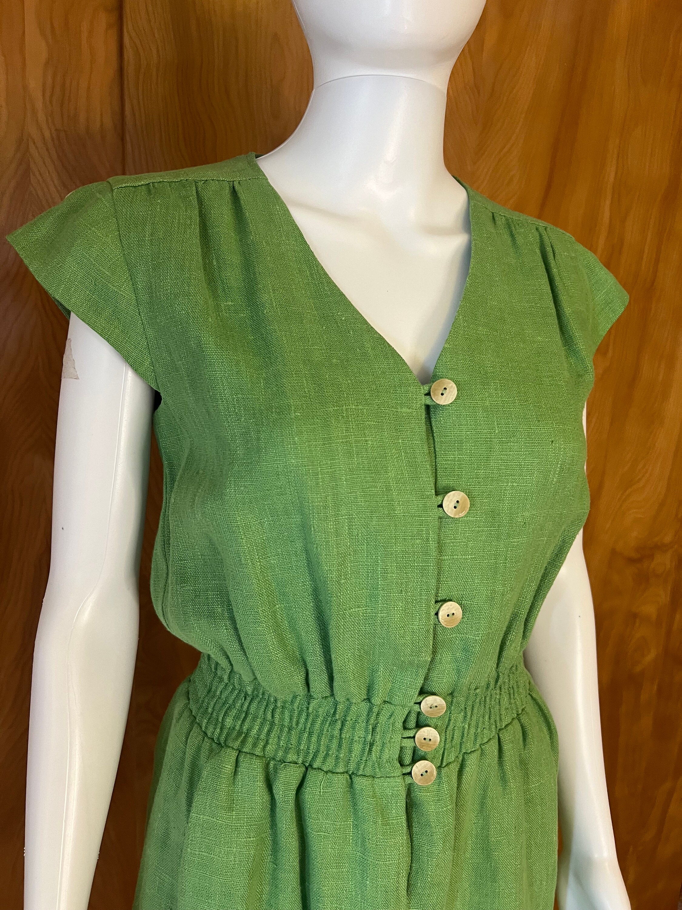 Super Fun Novelty Linen Tiki Dress by Harve Benard Beautiful Contrast Orange Embroidery With ...