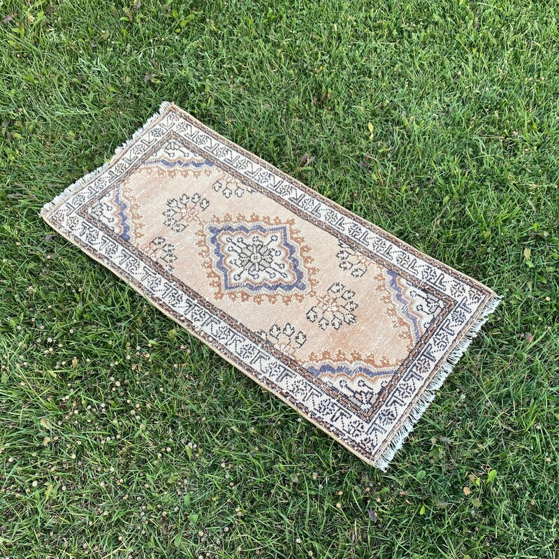 2x4 Runner Rug - Etsy