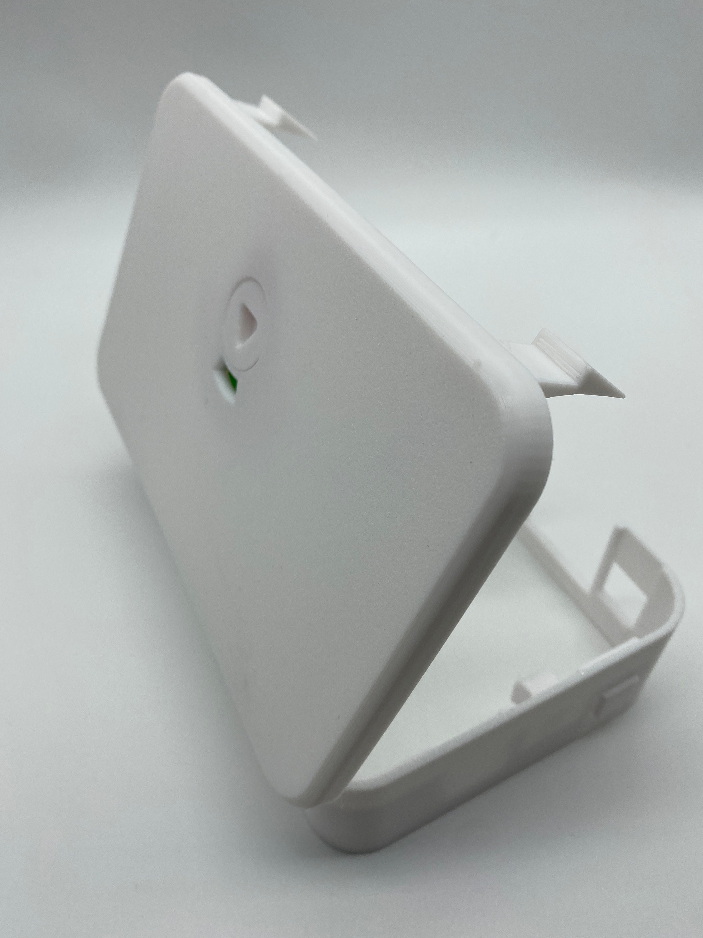 Plugminder: Full-face Hinged Lockable 3d-printed Socket, Plug and Phone ...