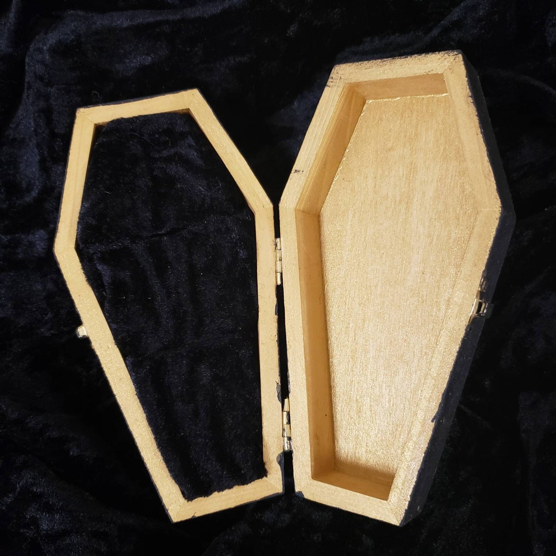 Gothic Dark Dramatic Coffin Valloween Decor Black and Purple Jewelry ...