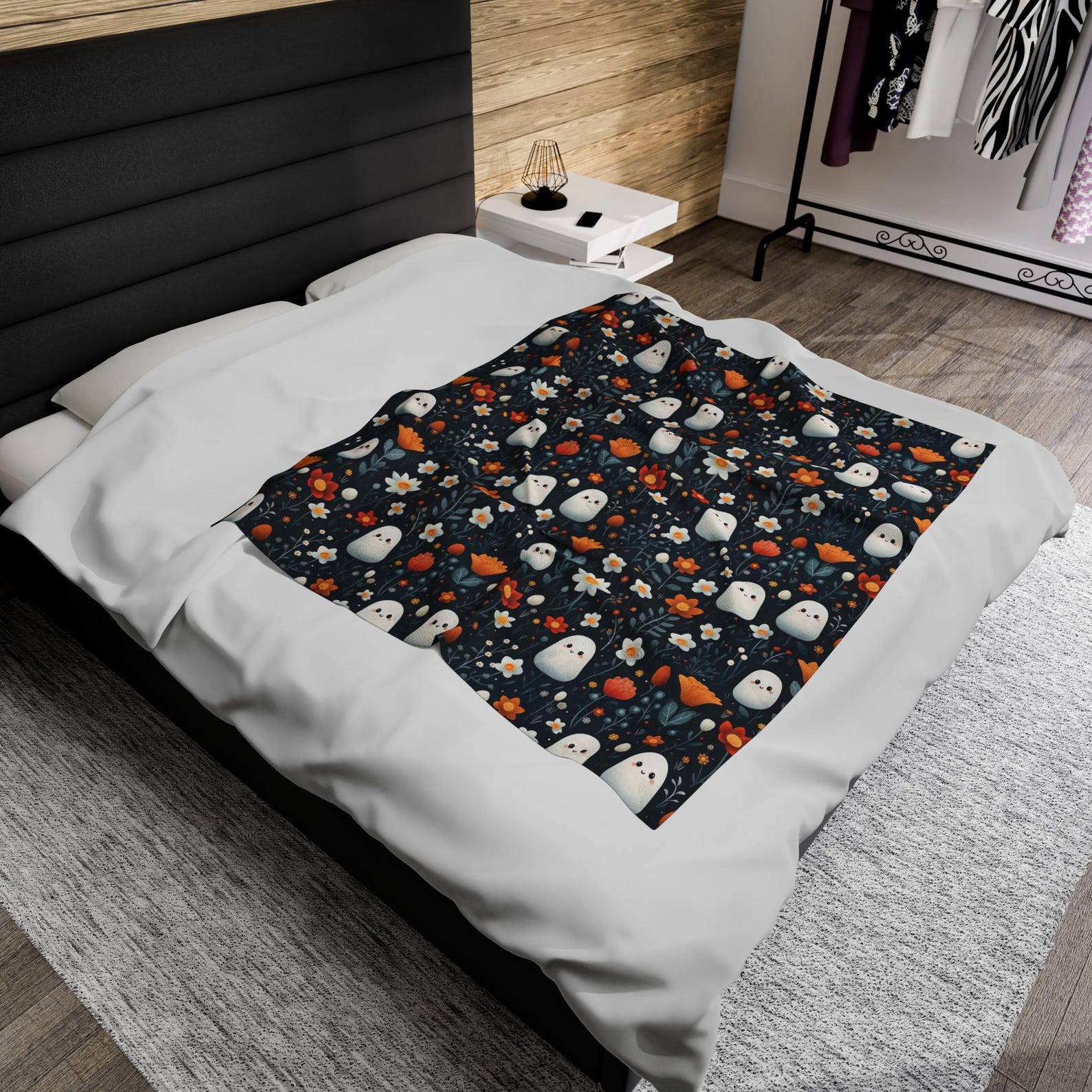 Cute Ghost Plush Floral Blanket | Lightweight Soft Fall Throw Blanket ...