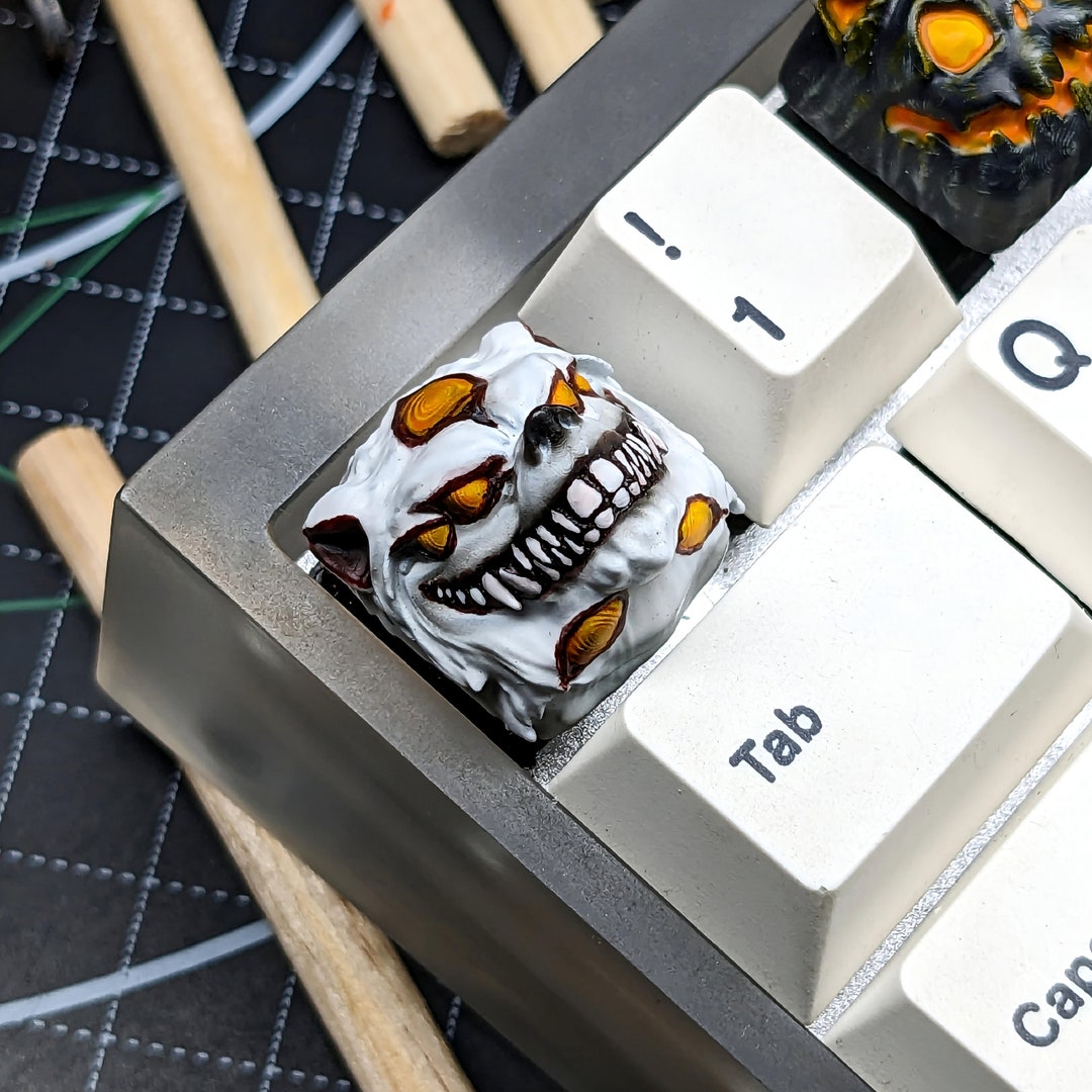 Mr Hunter "kitsune No Akuma" Keycap. Artisan Keycaps Chainsaw Man Fox ...