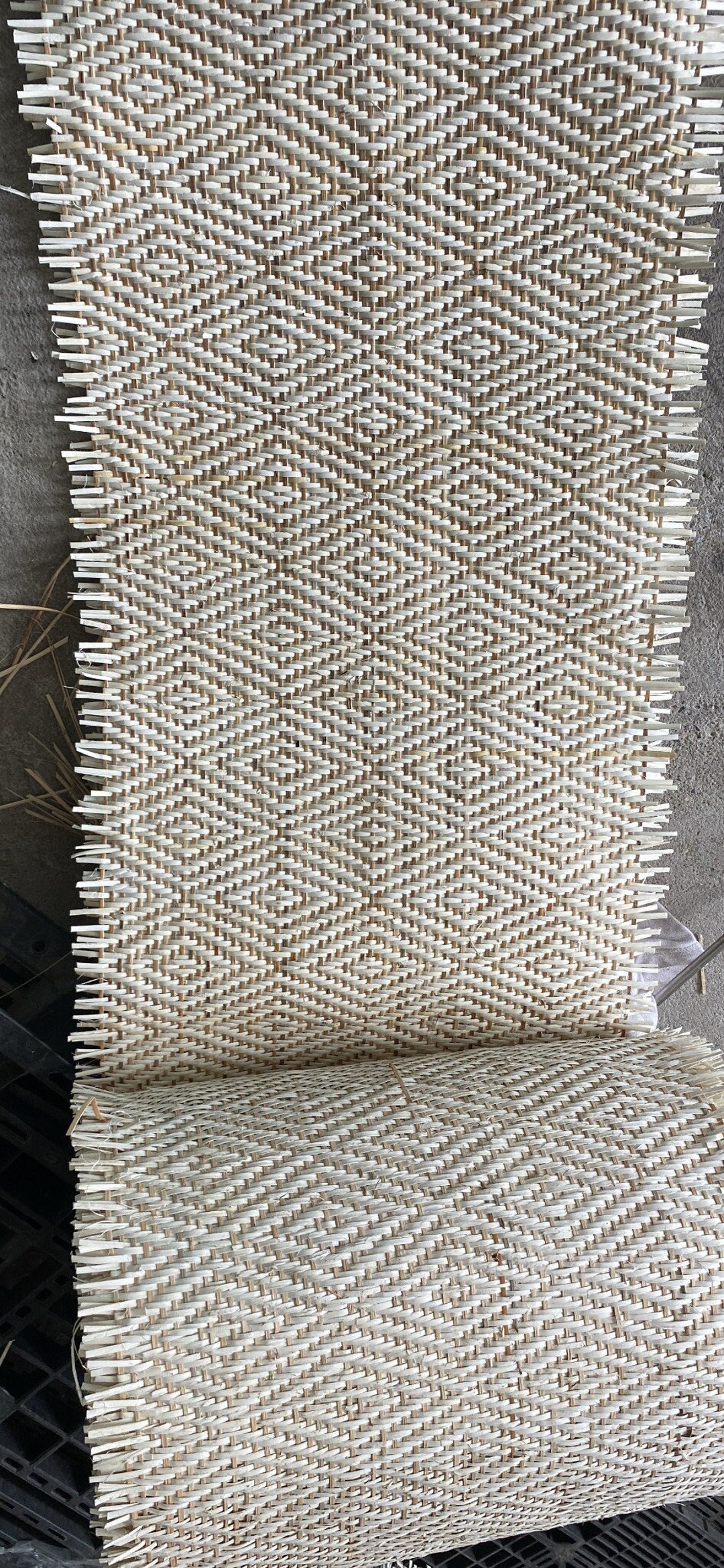 Mix Closed Natural Rattan Cane Webbing-perfect for Restaurant, Coffee ...