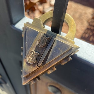 Dungeon Triangle Lock - Etsy