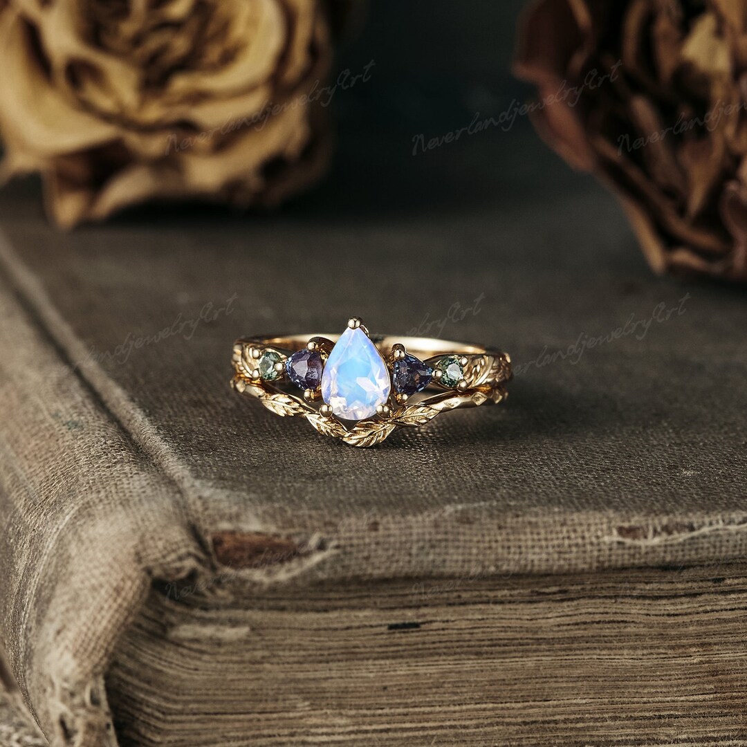 Vintage Moonstone Engagement Ring Set Unique Triangle Alexandrite ...