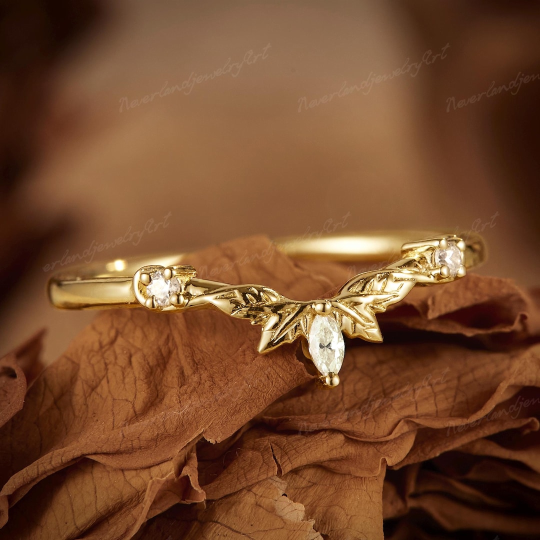 Vintage Leaf Diamond Wedding Ring Yellow Gold Cluster Diamond Curved ...