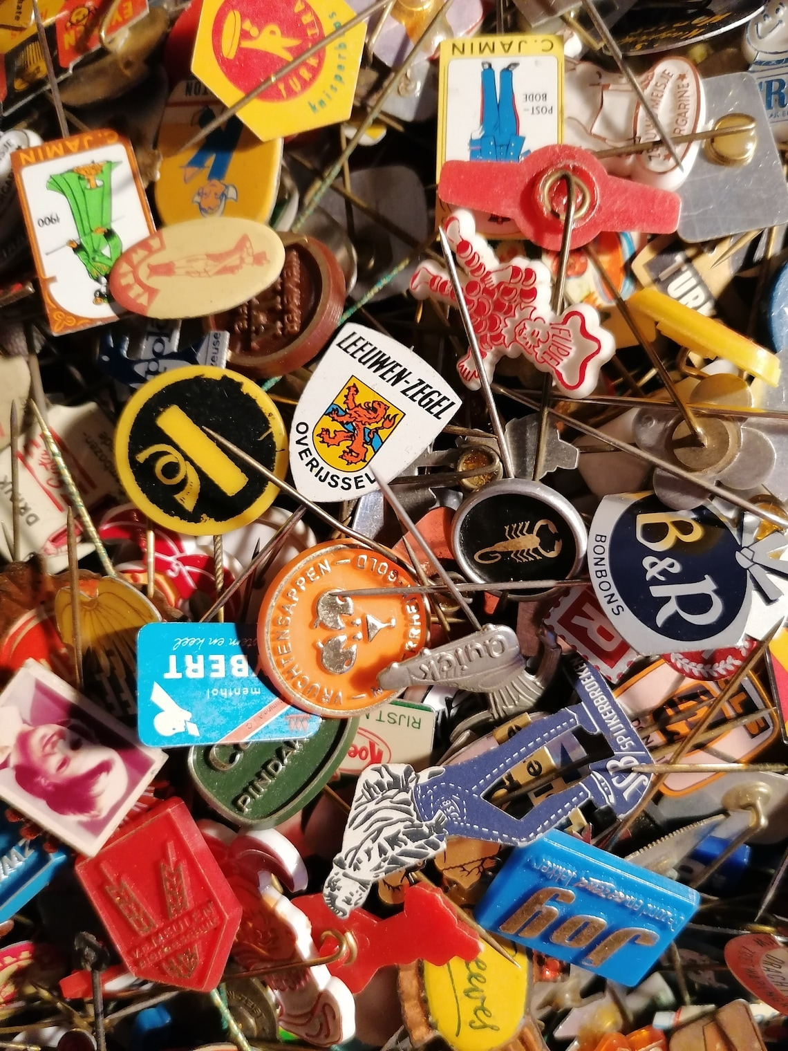 1000's Vintage Pins. Pins That Were Previously Issued as - Etsy