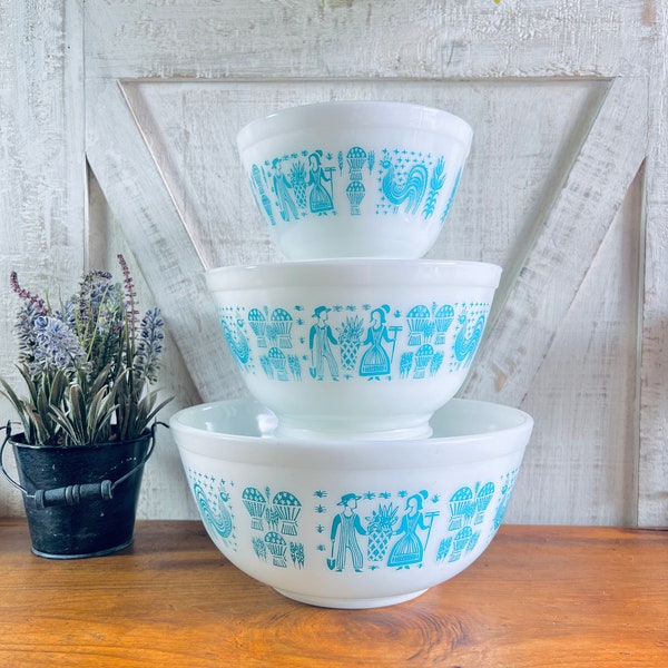 Vintage Pyrex Bowls - Etsy