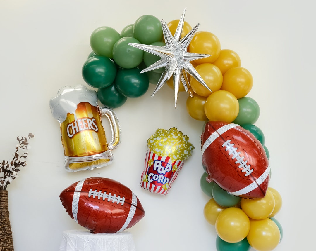 Green Bay Packers Football Theme Balloon Garland | Boy's 1st Birthday ...
