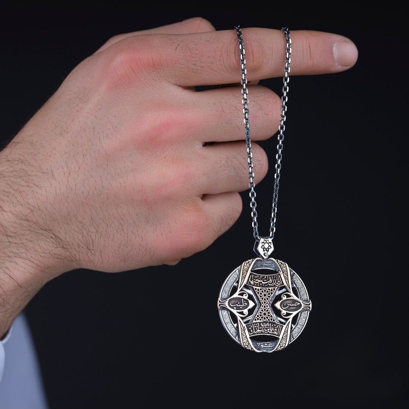 Guardian Guard Silver Round Locket Necklace, 22 Grams, Adjustable ...