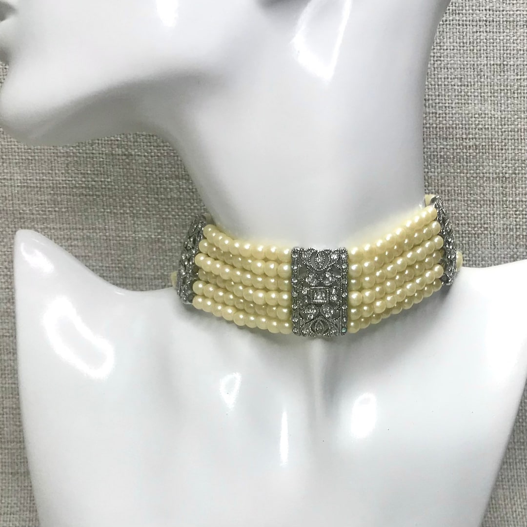 Vintage VOLM Choker White Tone Beads Necklace, Silver Tone Clear ...