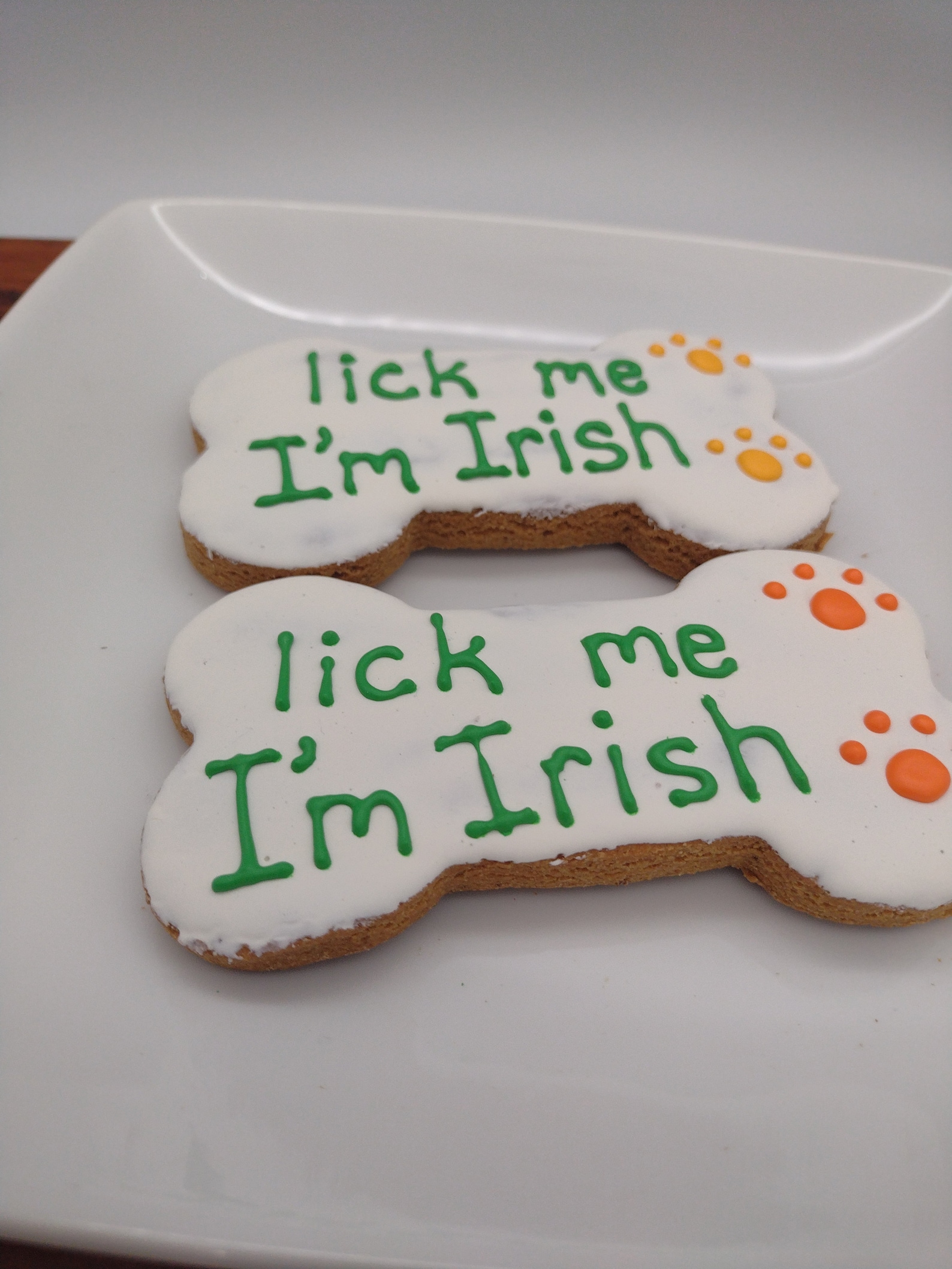Lick Me I'm Irish Dog Bone, Decorated Dog Bone Cookies, St. Patricks ...