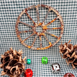 Rustic Metal Wagon Wheel Christmas Ornament, Home Accent, Stencil - Etsy