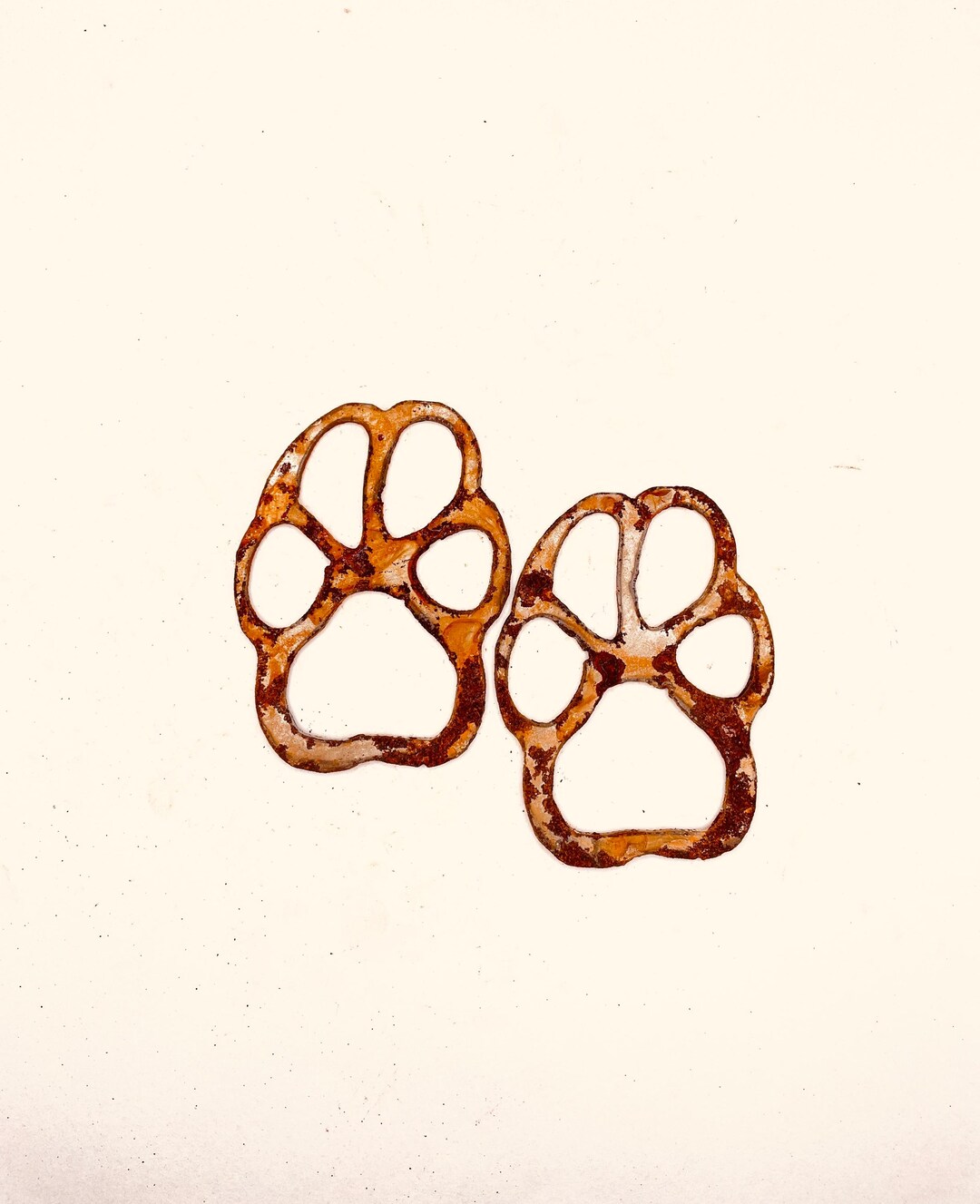 Rustic Metal Paw Print Ornament: USA Made Home Decor - Etsy