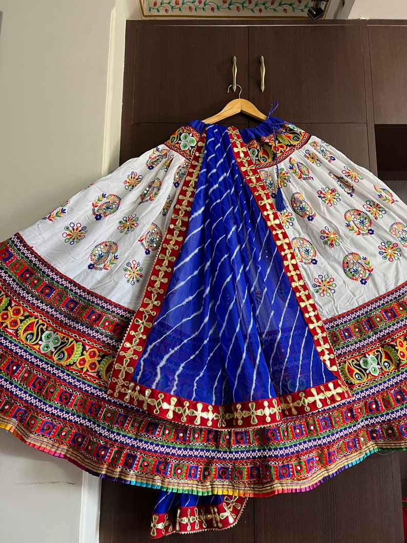 Discover the Splendor of Chaniya Choli and Ghaghra Choli Sets on Etsy ...