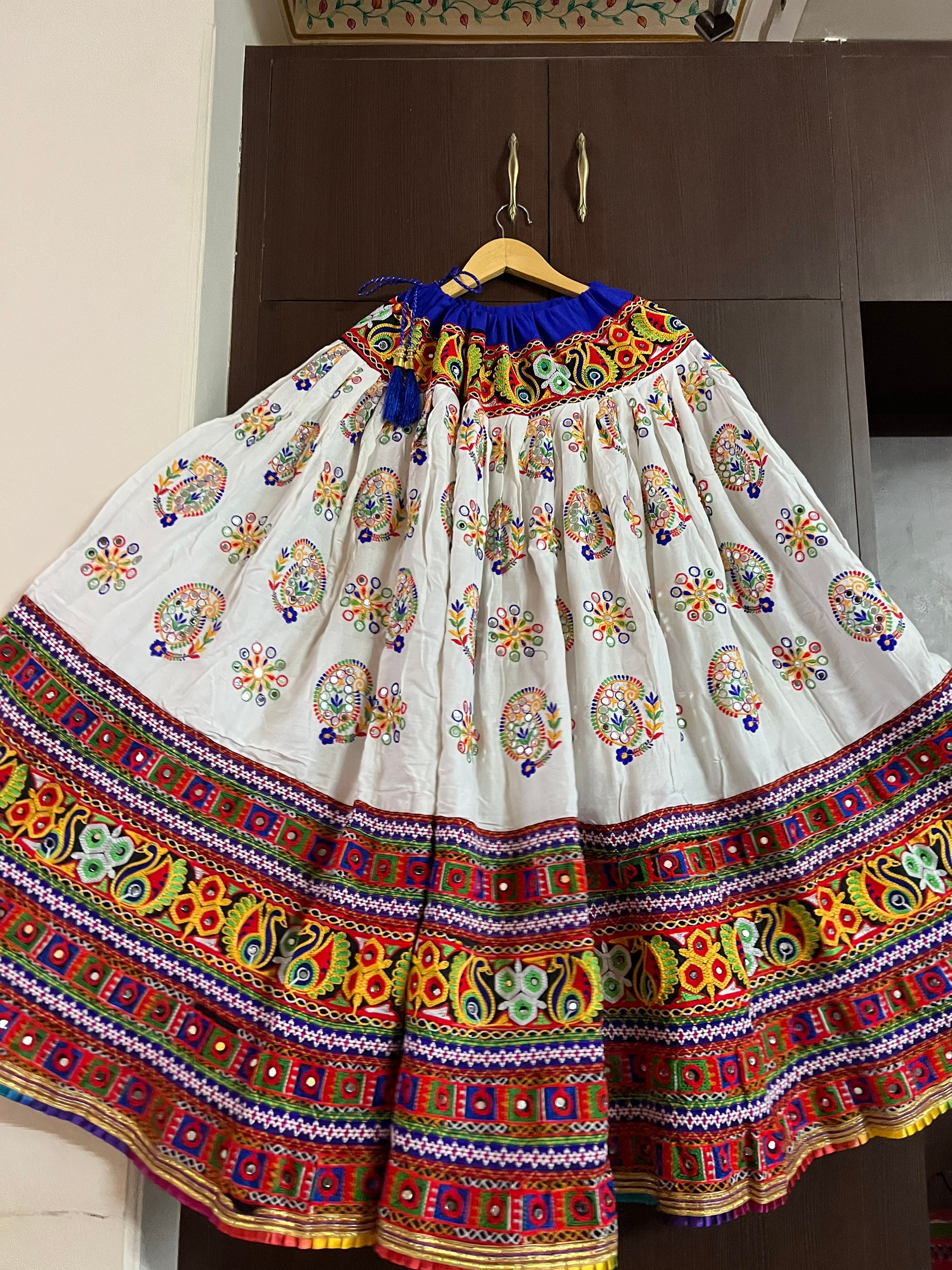 Exquisite Navratri Skirt Combo|gujrati Lehenga Chunni Set/navratri ...