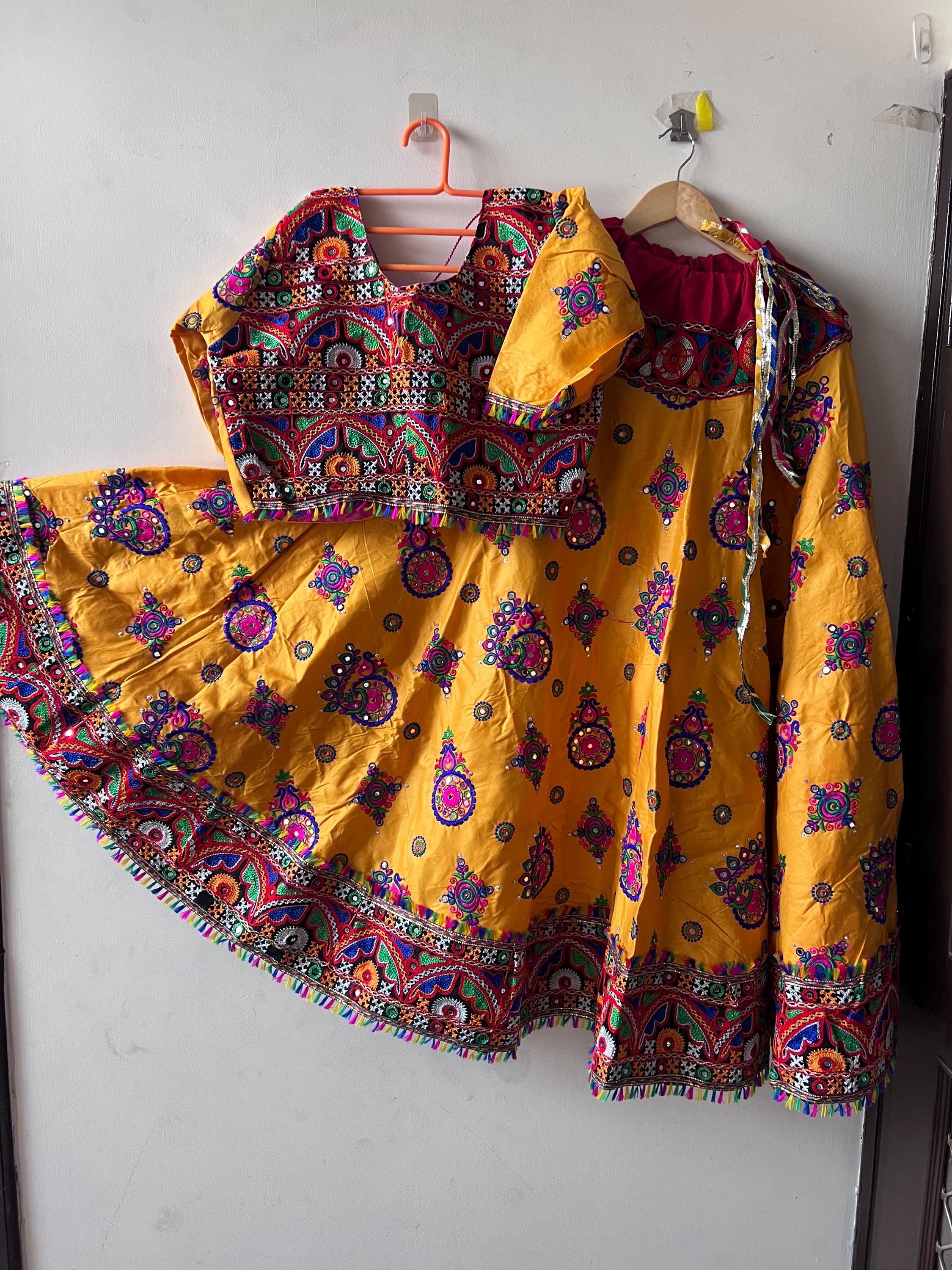 Yellow Mirror Work Ghaghra Choli/garba Chaniya Choli/gujrati Lehenga ...