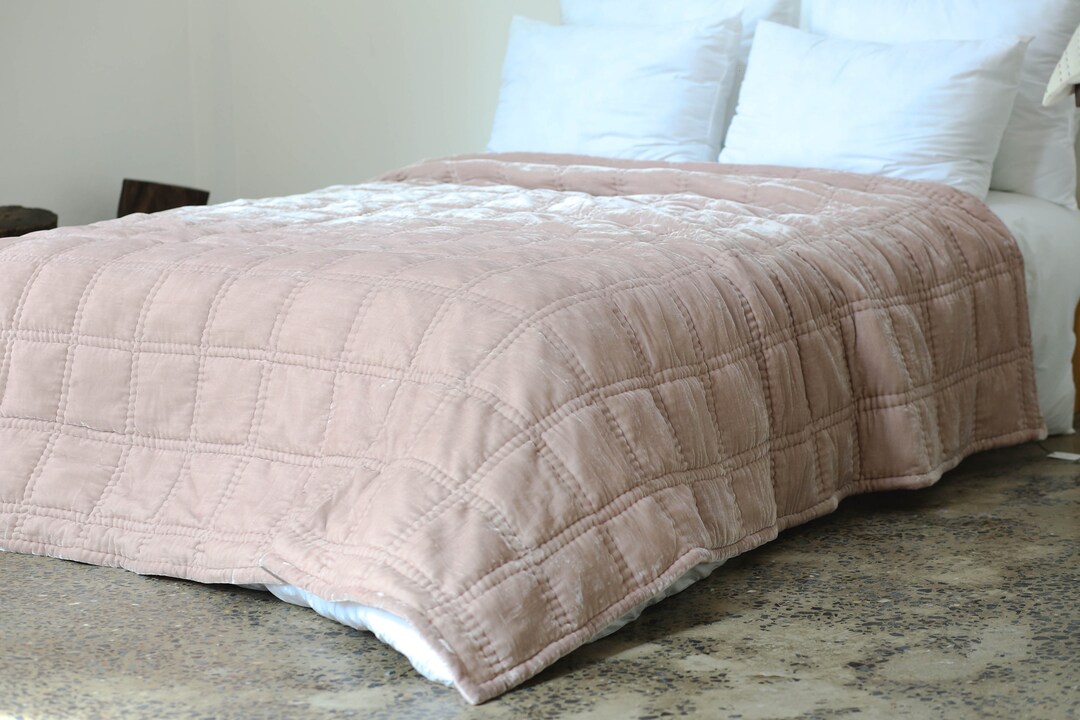 Soft Pink Silk Velvet Quilt: Hand Stitched Luxury Bedding - Etsy