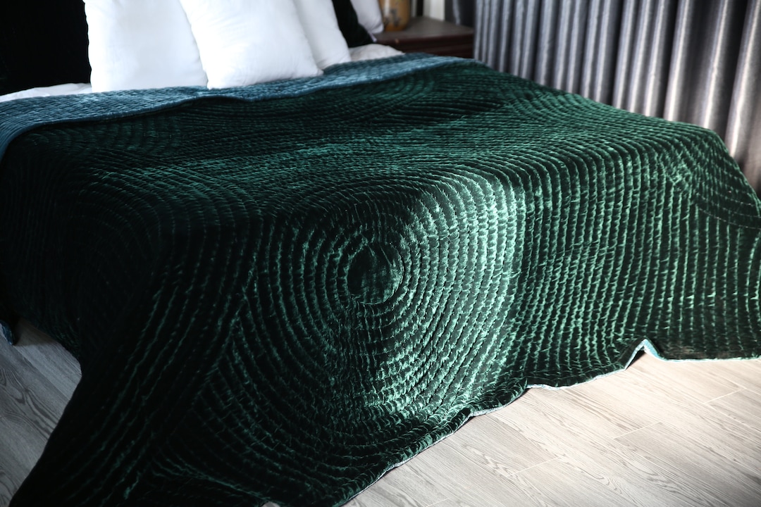 Forest Green Silk Velvet Quilt: Handmade Kantha Stitch Bedding - Etsy