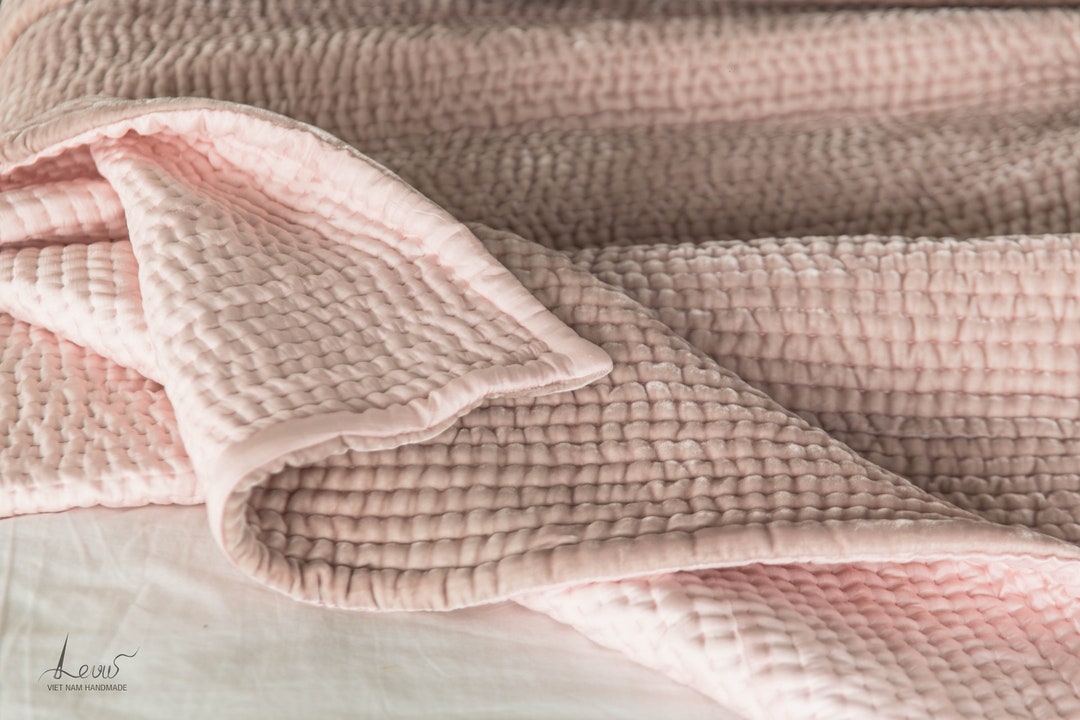 Luxurious Mulberry Silk Velvet Fabric – Premium-grade Elegance for ...