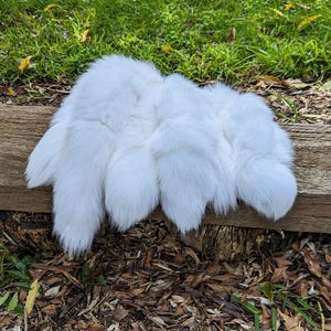 B Grade Fox Tail Keychains, Tails for Therians, Taxidermy Tails - Etsy