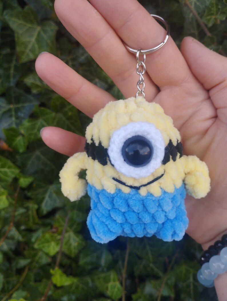 Crochet Minion, Keychain Minion, Plush Minion Keychain, Amigurumi ...