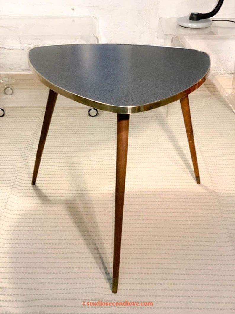 STUDIOSECONDLOVE - Vintage Rockabilly Coffee Table Kidney Table Geeman ...