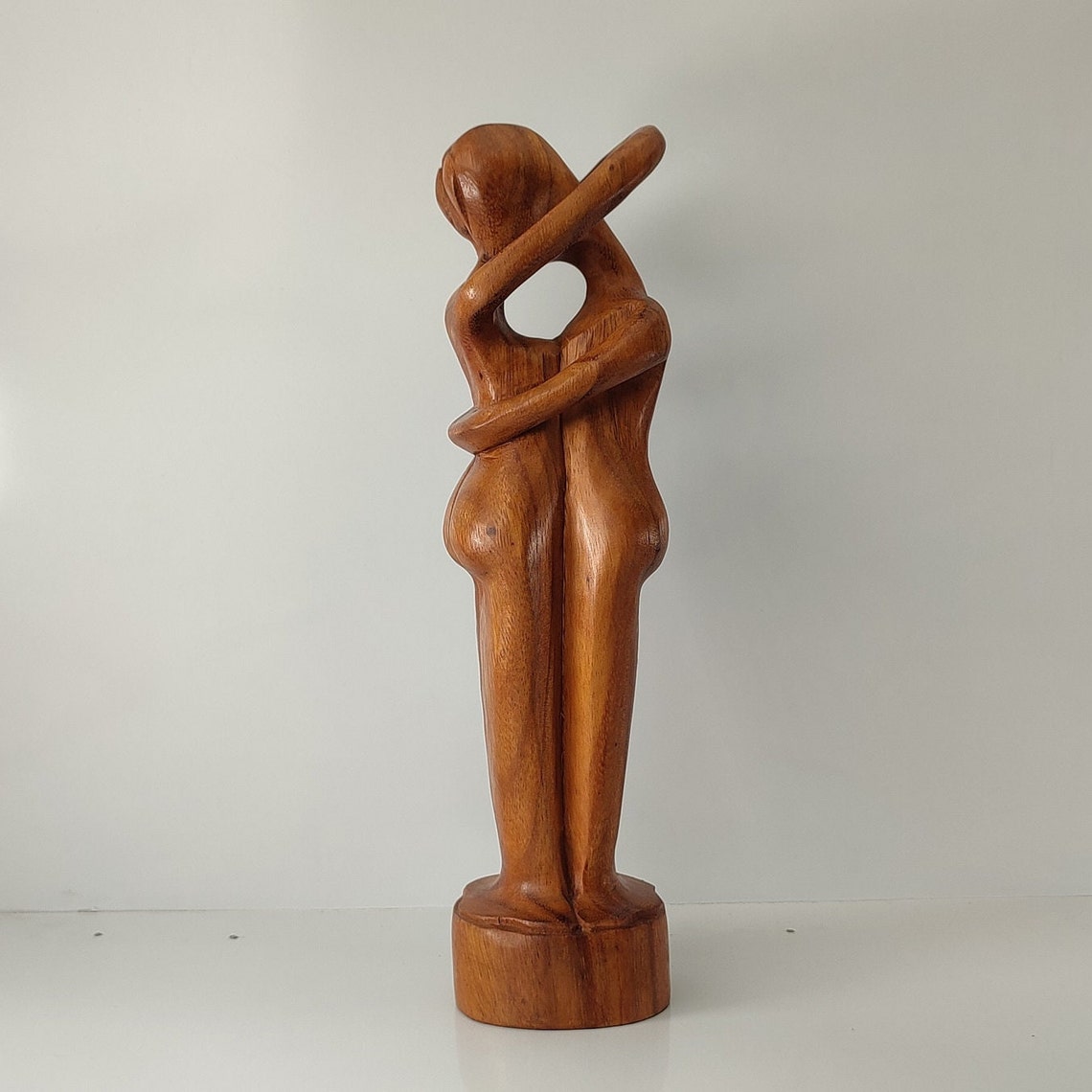 Abstract Statue of a Romantic Couple Hugging While Standing - Etsy