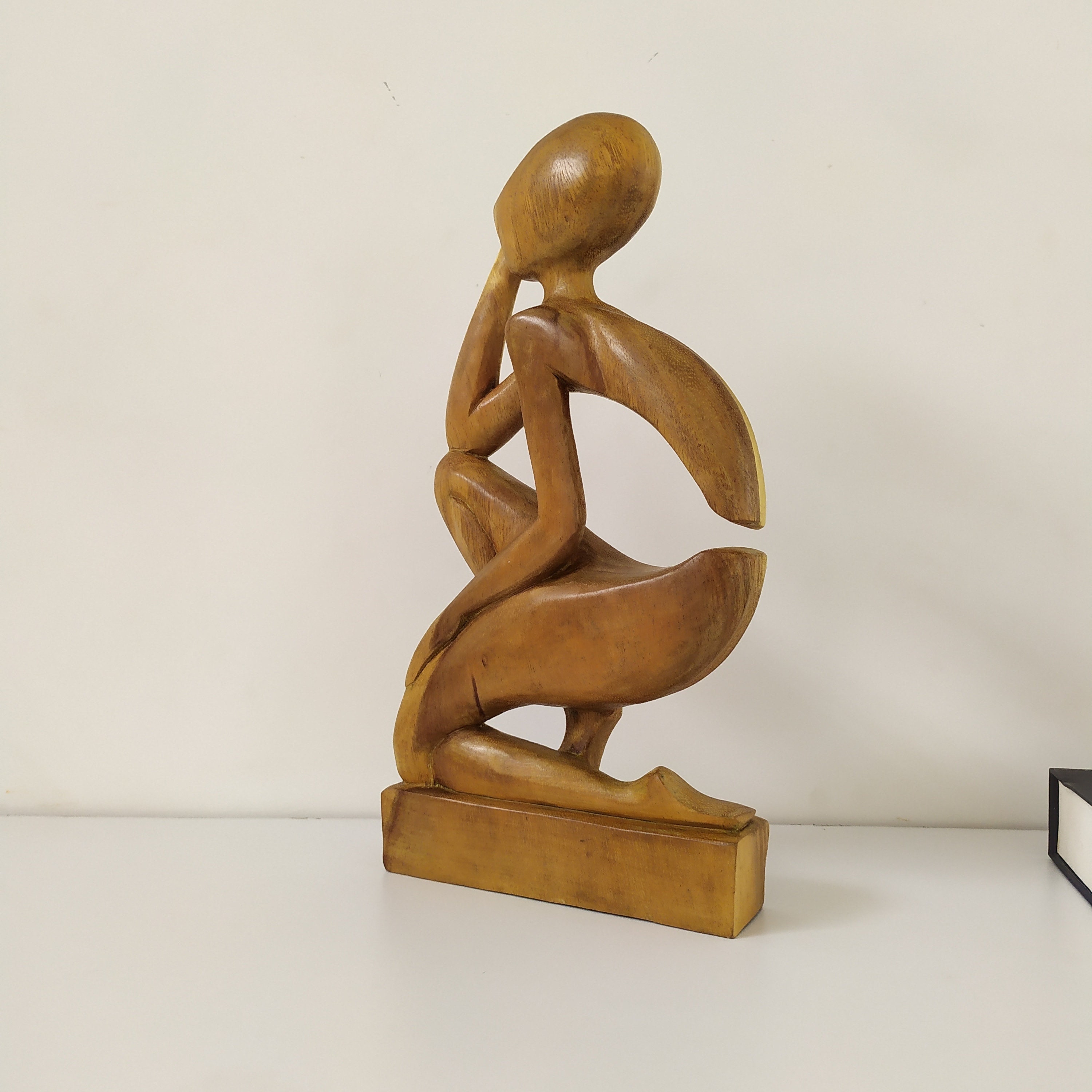 Sculpture of a Person Thinking, Abstract Thinker Sculpture, Thinker ...