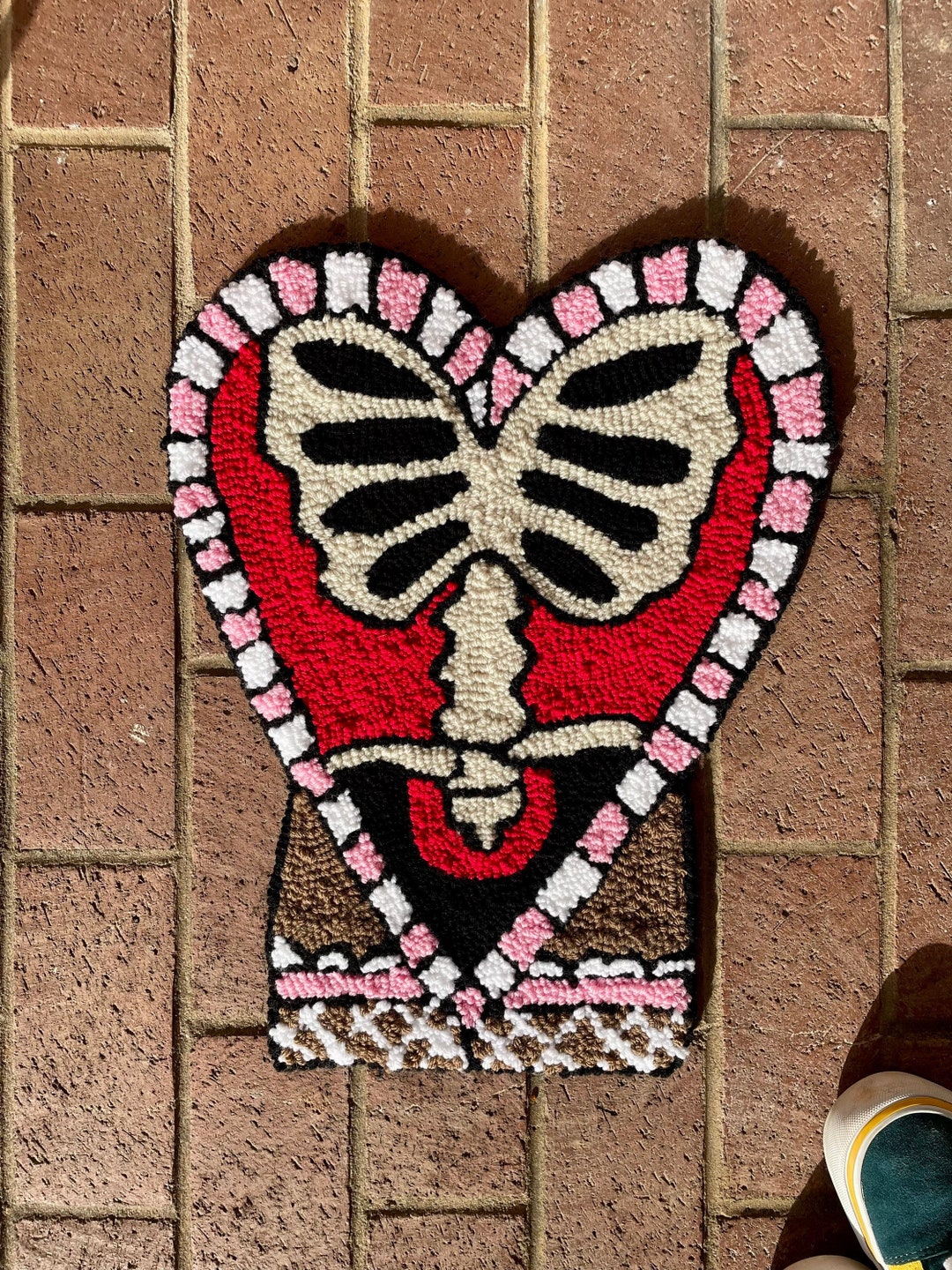 Pinup’s Heart X-ray Accent Rug | Hand-tufted Carpet - Etsy