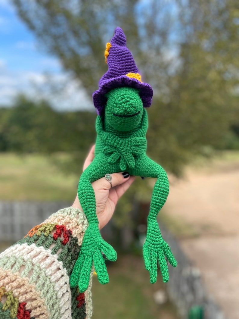 Crochet Amigurumi Magic Frog Wizard Plush | Handmade Frog Plushie - Etsy