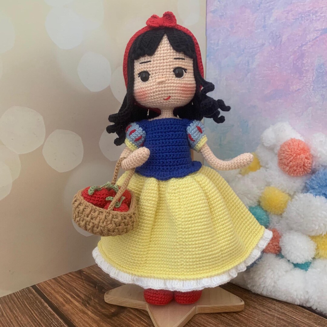 Crochet Snow White Doll, Crochet Doll, Crochet Princess, Crochet Movie ...