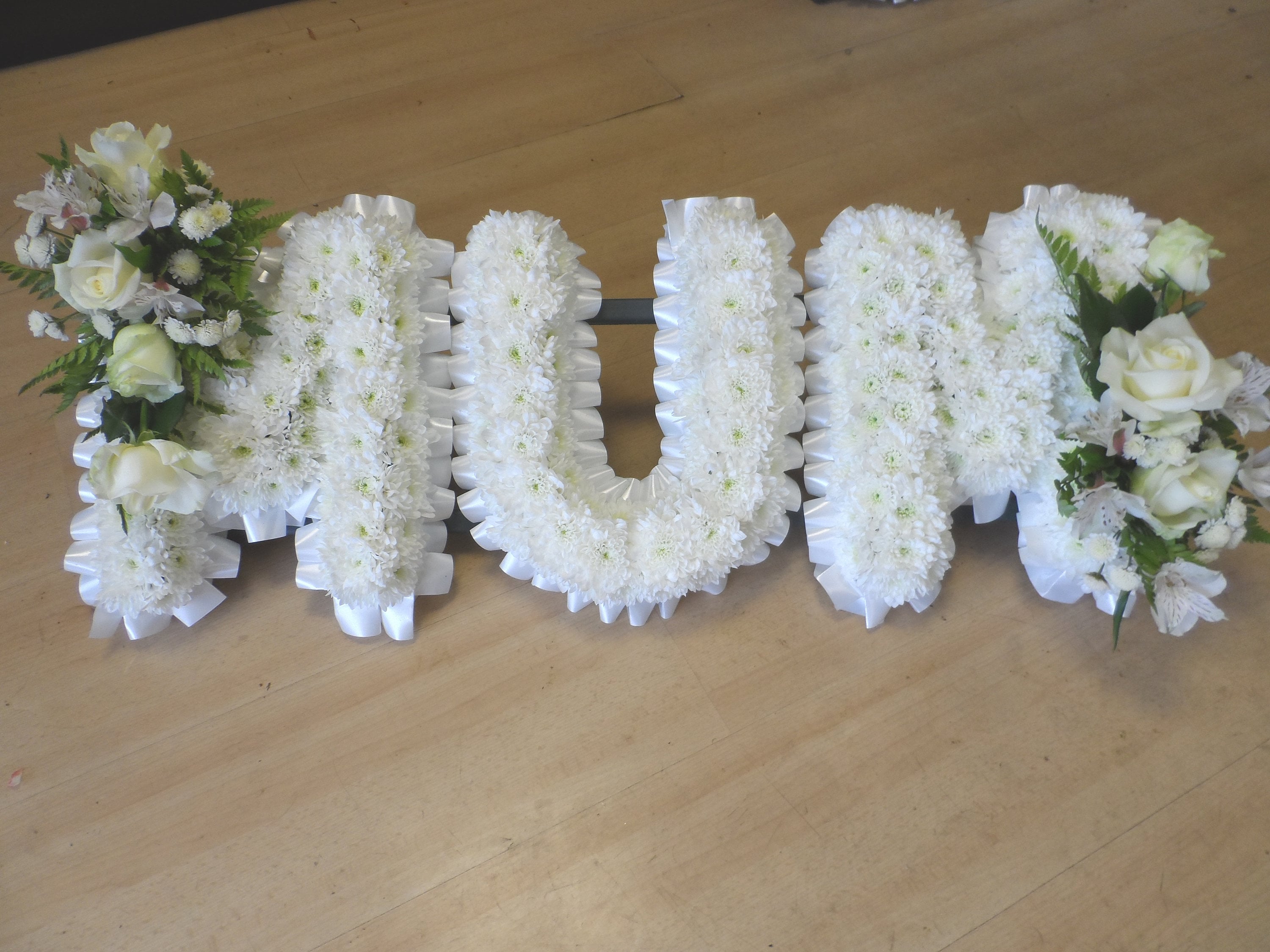 Funeral Single Named Letter Fresh Flower Tribute With Personalisation ...