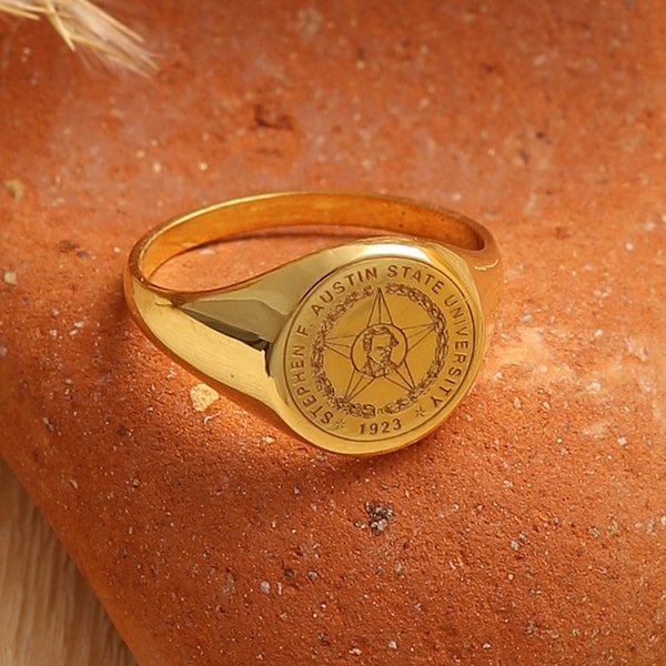 College Ring - Etsy