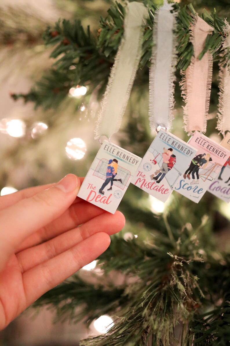 Off-campus Mini Book Ornaments | Handmade Christmas (set of 5) TBR ...