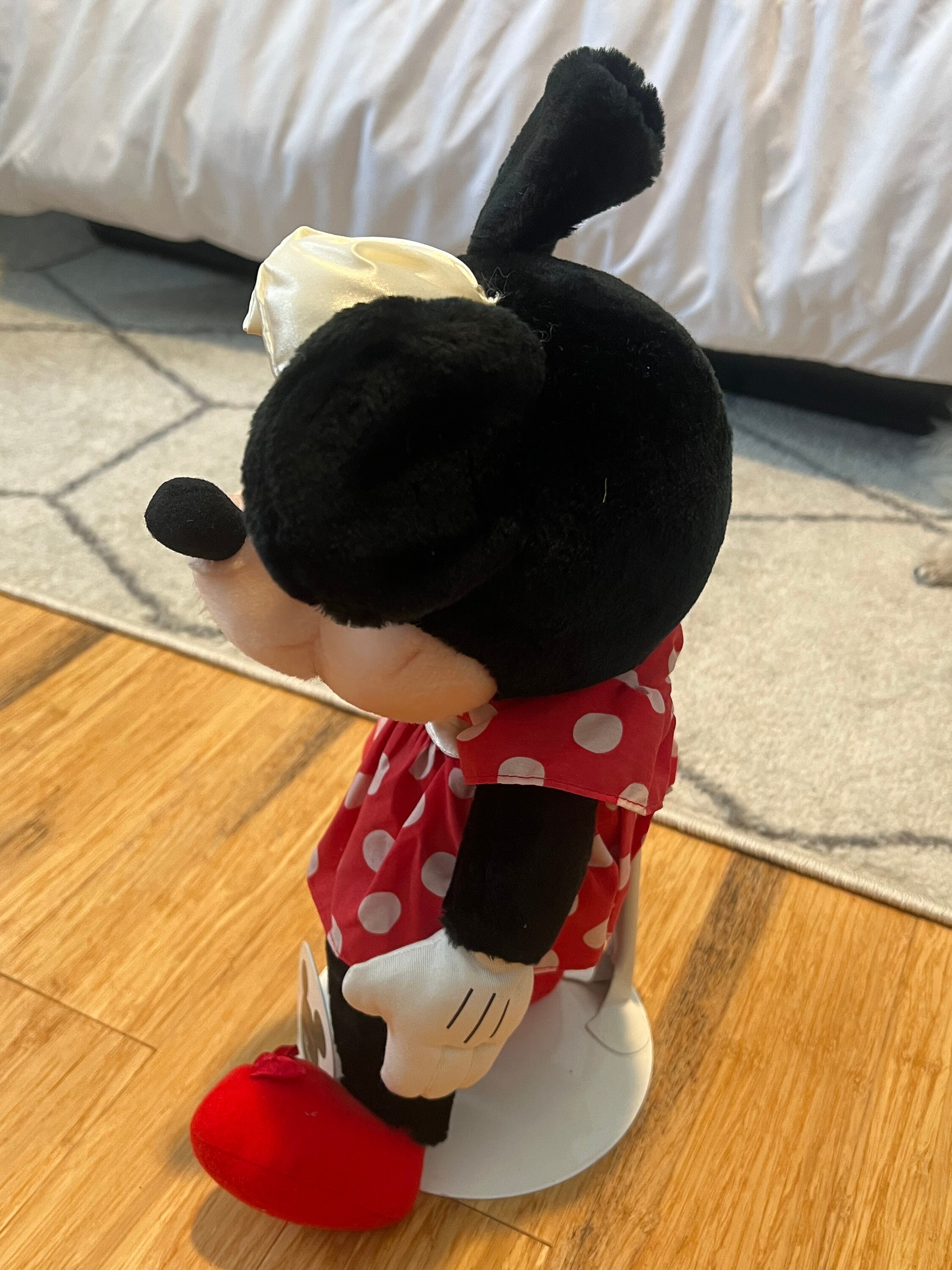 Disney and Applause Minnie Mouse Very Rare on Stand - Etsy